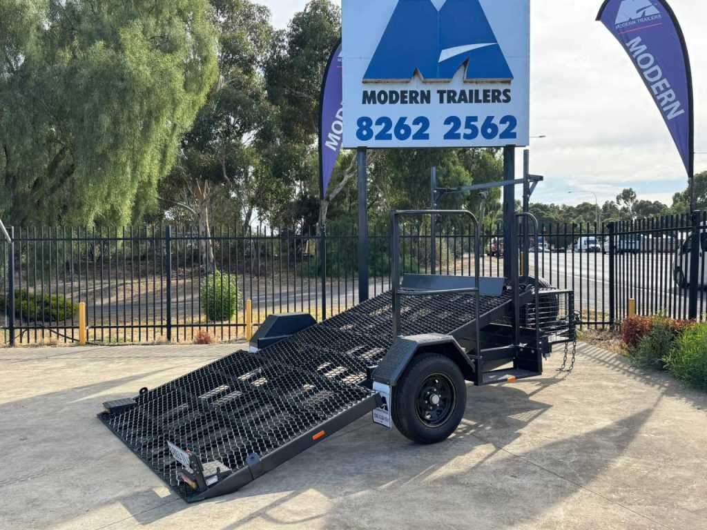 Tilt Trailers vs. Ramp Trailers: Which One is Right for You?